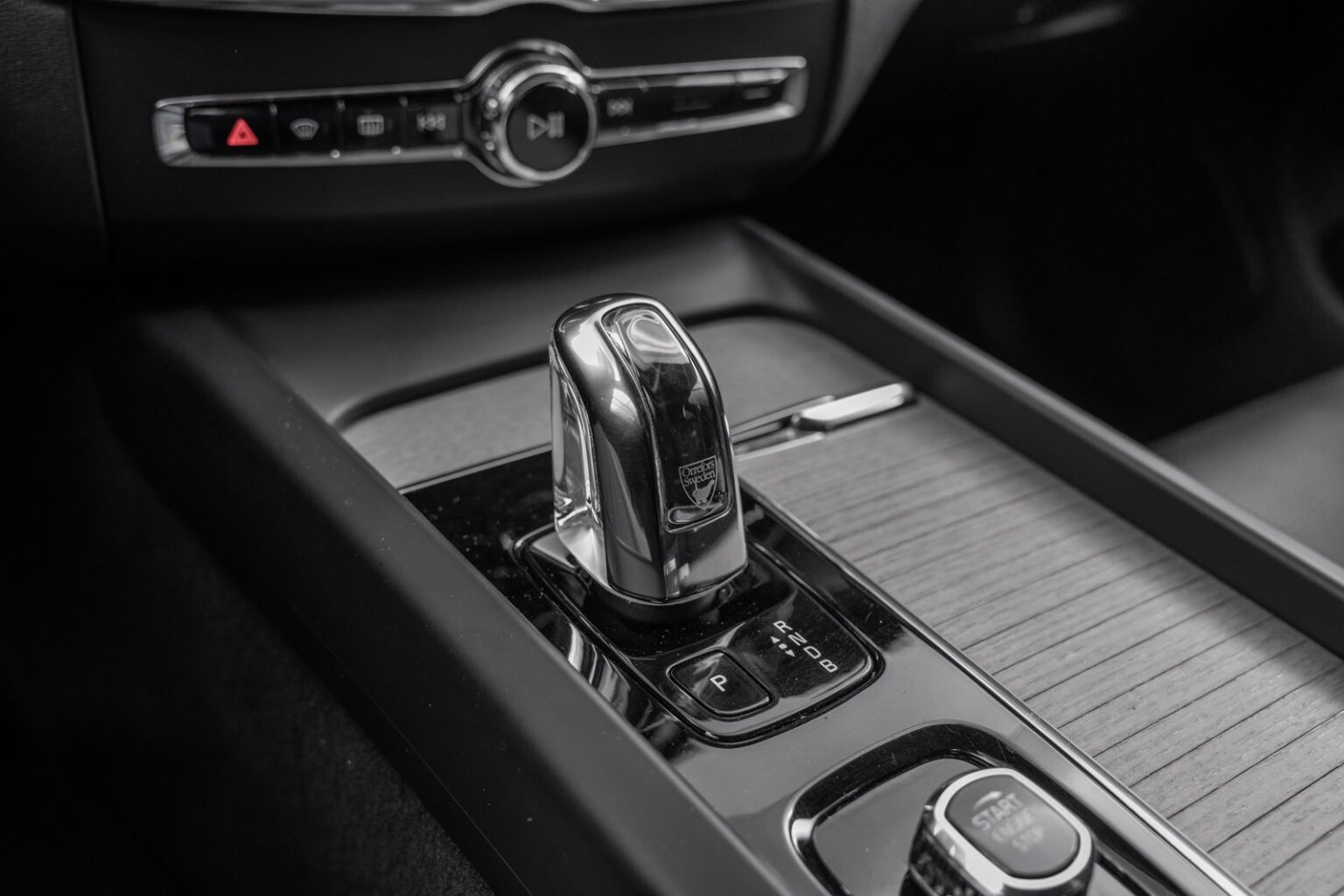 Volvo XC 60 T8 Twin Engine Inscription Acc/Panorama/Head-up/Krok ...